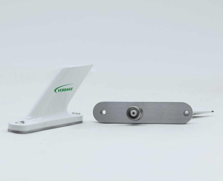 JL 50 ,L Band Blade Antenna - Verdant